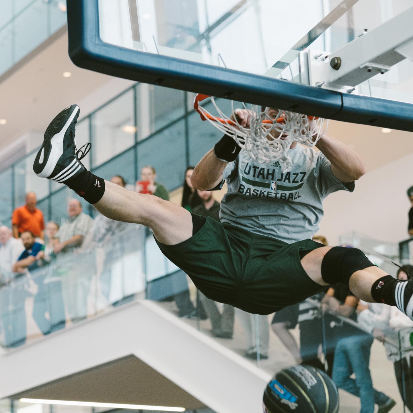 Utah Jazz Dunk Team Perform in Provo | dav.d photography